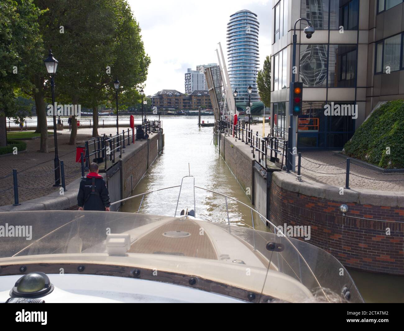 Chelsea Harbour Marina for luxury yachts, Chelsea harbour Design Centre ...