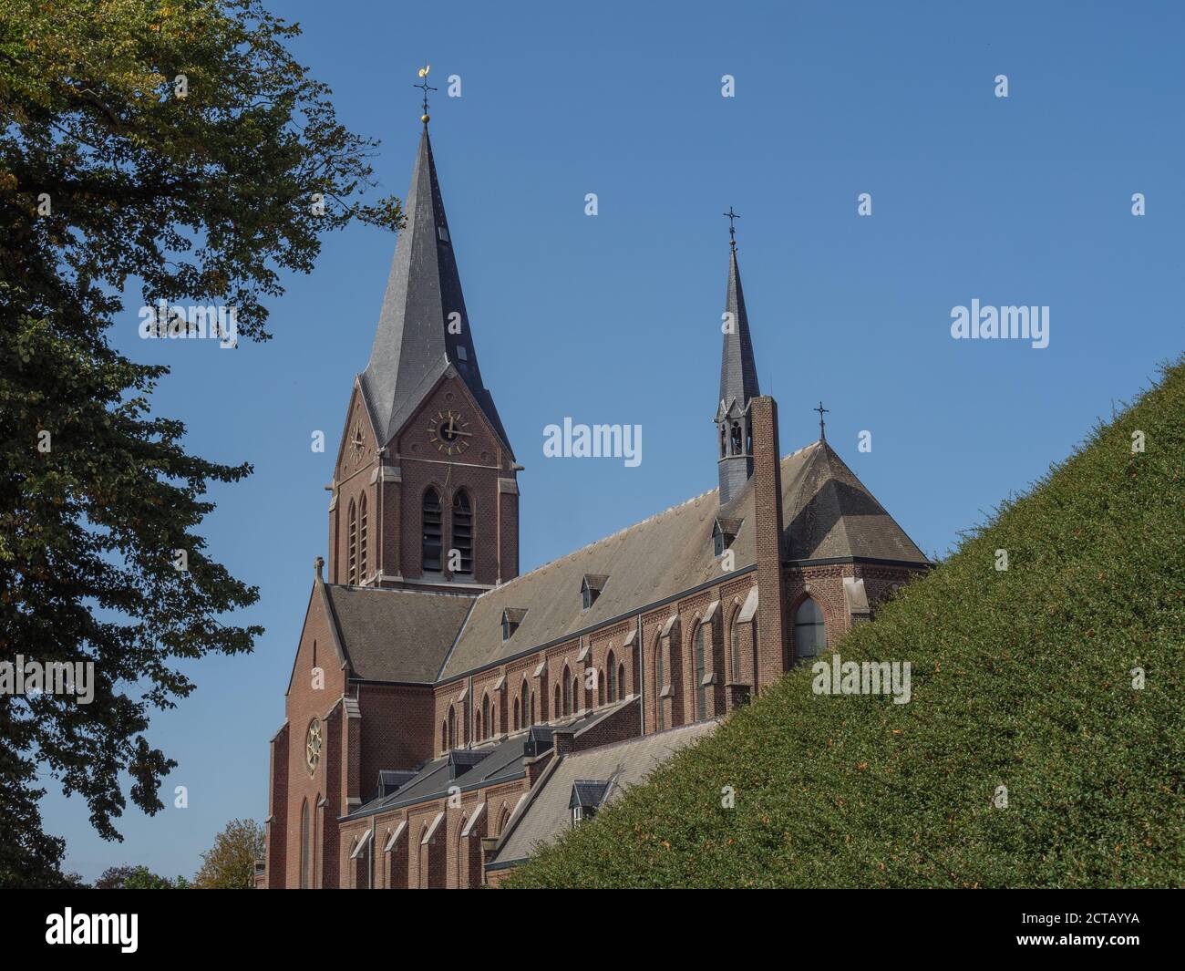 the dutch village kessel at the river maas Stock Photo - Alamy