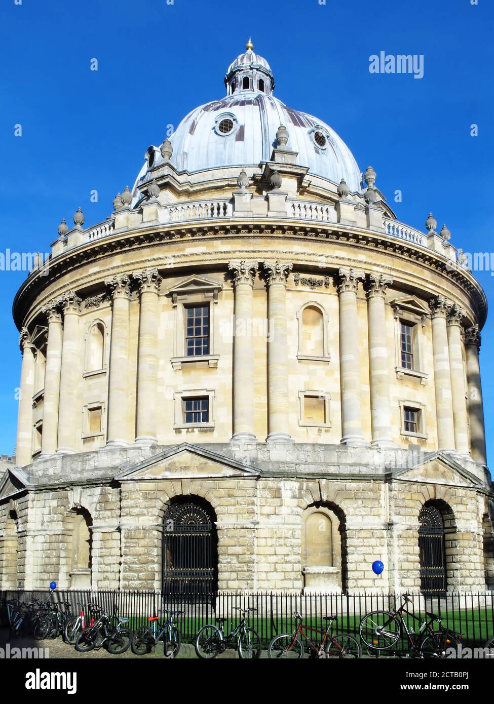 Oxford victorian gothic architecture hi-res stock photography and ...
