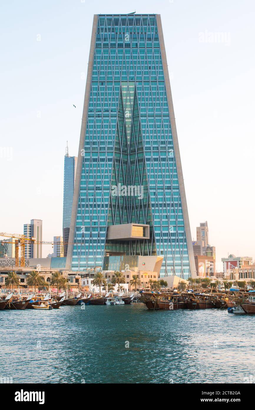 Iconic tower of kuwait hi-res stock photography and images - Alamy