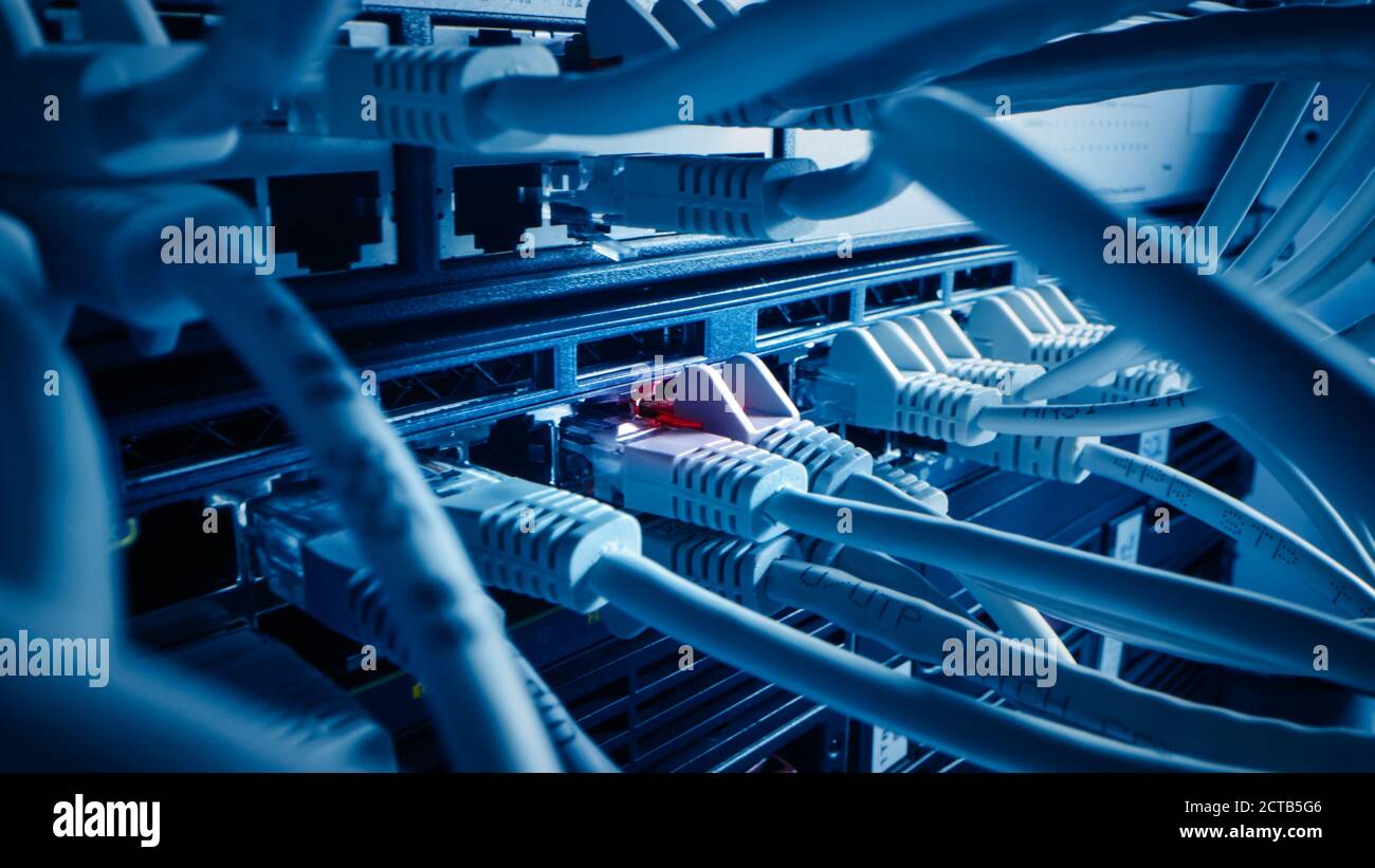 Network connection lights close up hi-res stock photography and images ...