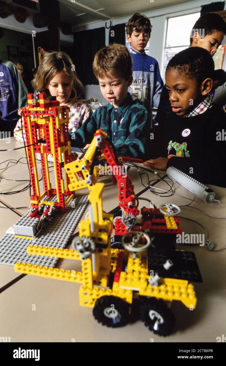 Children using Lego Teknik and the console at John Betts Primary School ...
