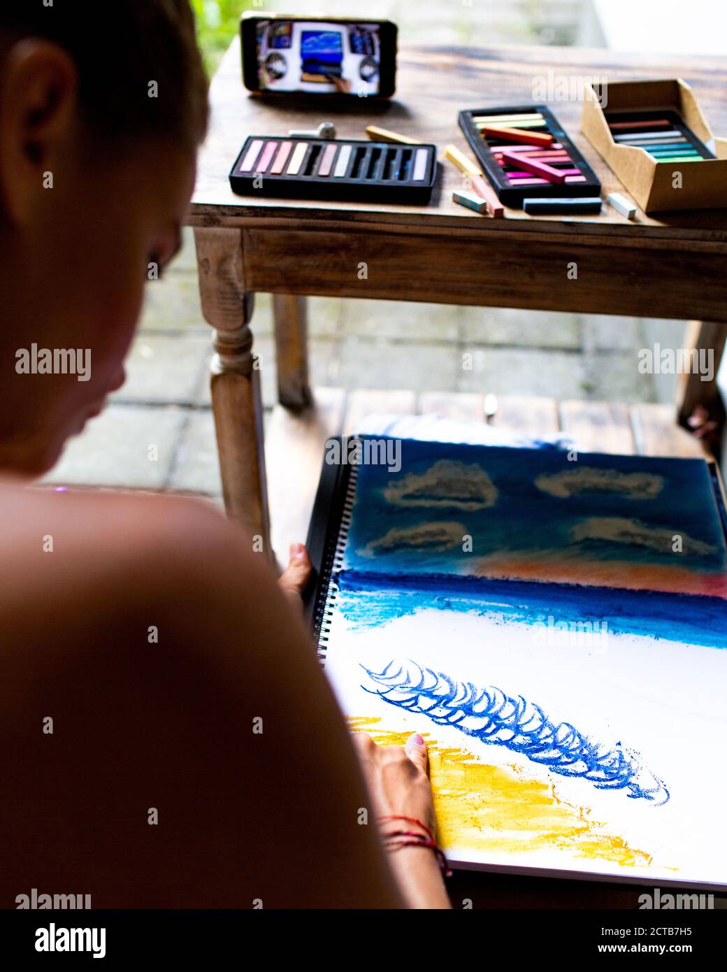 Pastel crayons drawing hi-res stock photography and images - Alamy