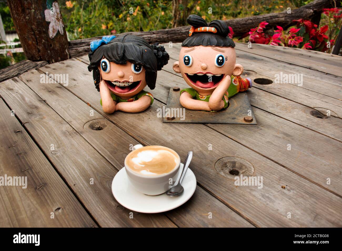 Coffee cup statue hi-res stock photography and images - Alamy