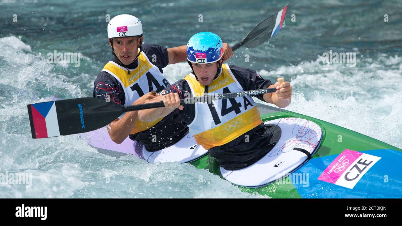 DAVID FLORENCE AND RICHARD HOUNSLOW ON THEIR WAY TO THE SILVER MEDAL ...
