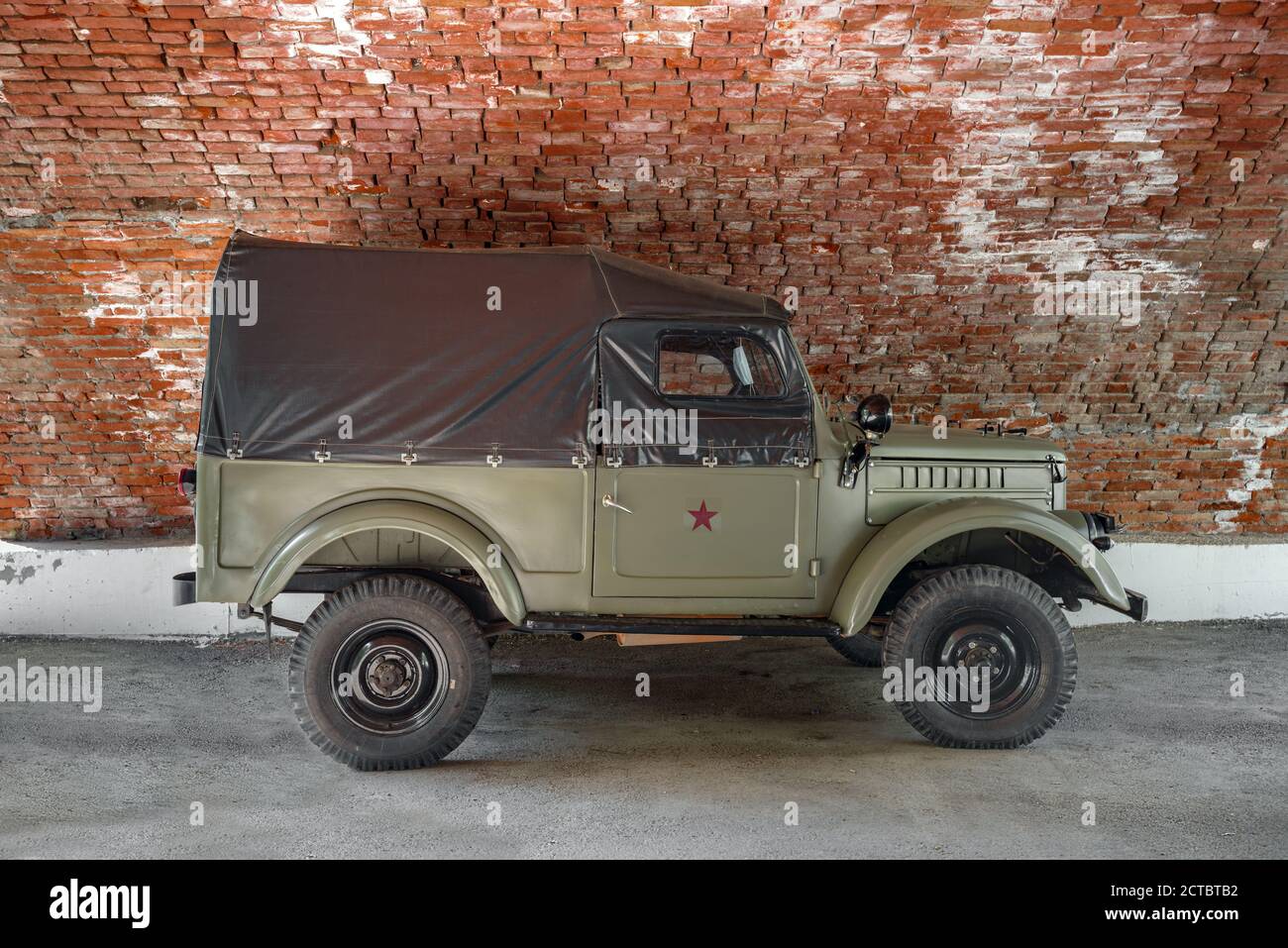 Soviet 4x4 hi-res stock photography and images - Alamy
