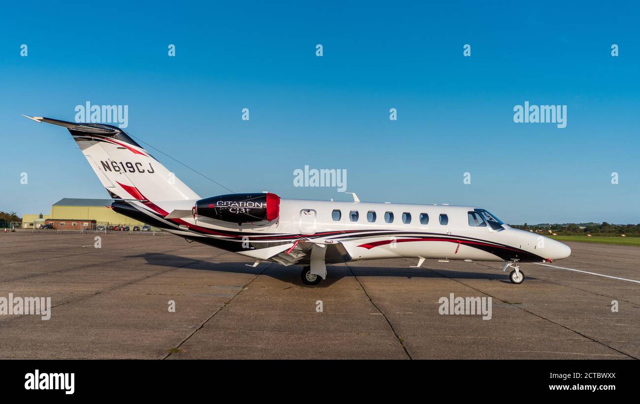 Cessna Citation CJ3 Business Jet - able to carry up to 9 passengers ...
