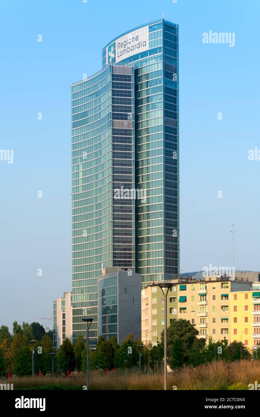 Modern headquarter building hi-res stock photography and images - Alamy