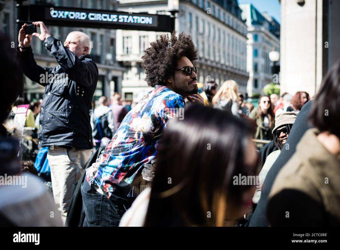 Cool london streets hi-res stock photography and images - Alamy
