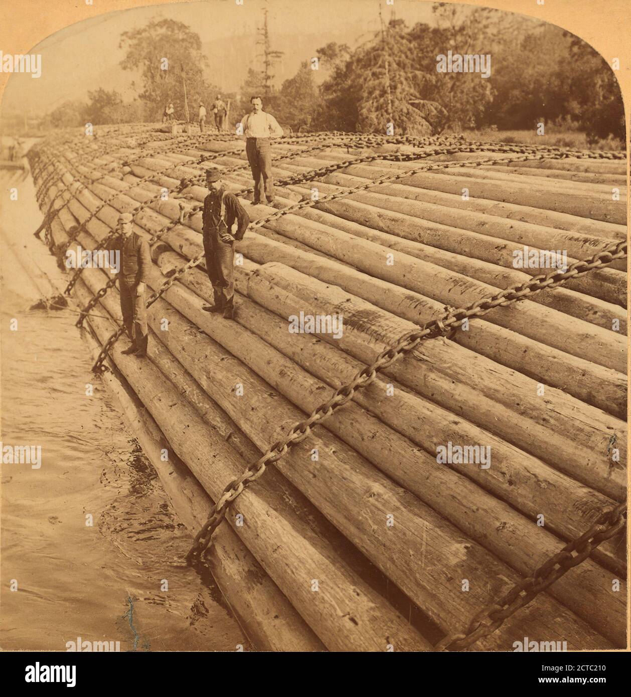 Log raft columbia river hi-res stock photography and images - Alamy