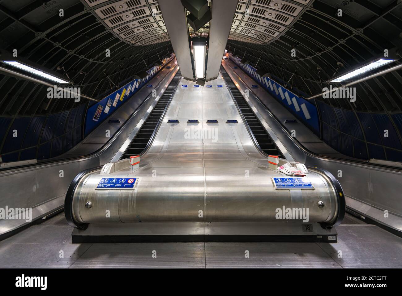 Waterloo underground station, London, United Kingdom Stock Photo - Alamy