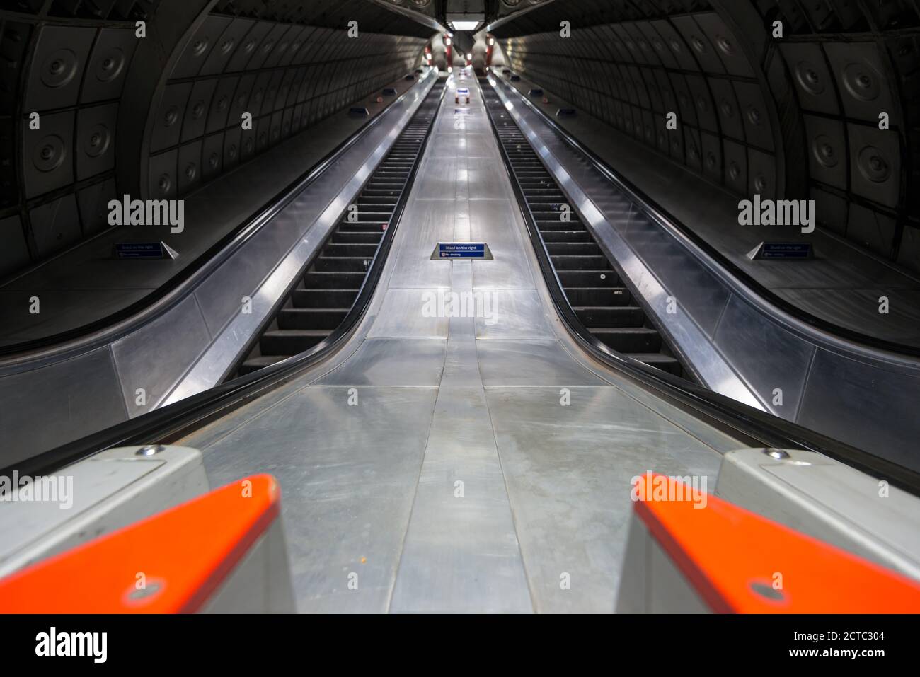 Waterloo underground station, London, United Kingdom Stock Photo - Alamy