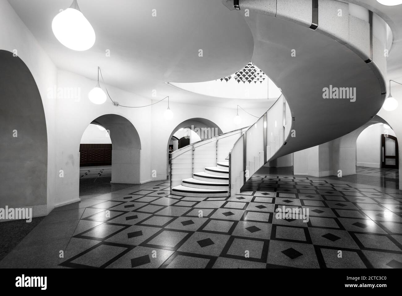 Spiral staircase monument london hi-res stock photography and images ...