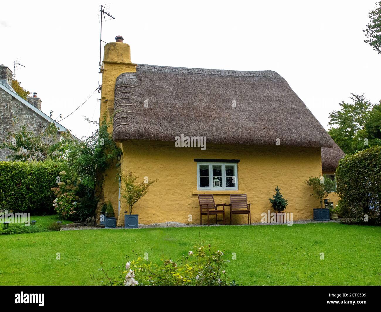 Merthyr mawr village, wales hi-res stock photography and images - Alamy
