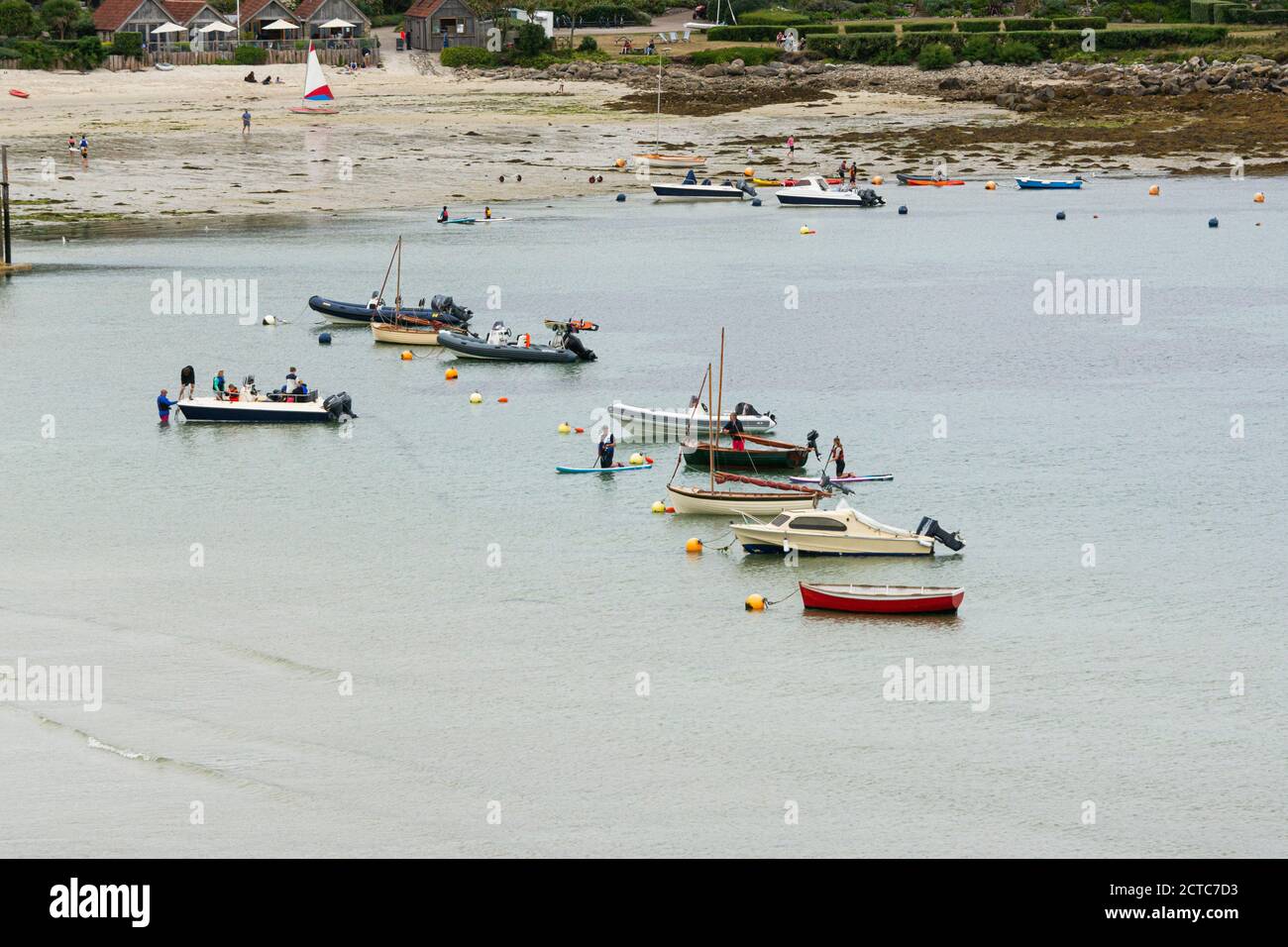 Boats anchored in Old Grimsby Harbour, Tresco, Isles of Scilly Stock ...