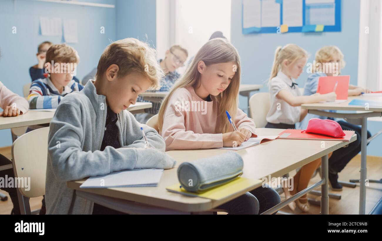 Pupils sitting exams hi-res stock photography and images - Alamy