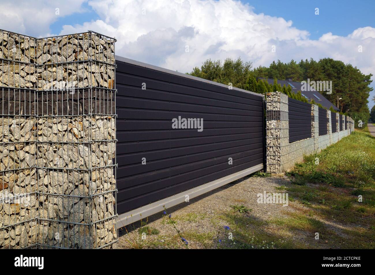 Closeup gabion using wire hi-res stock photography and images - Alamy