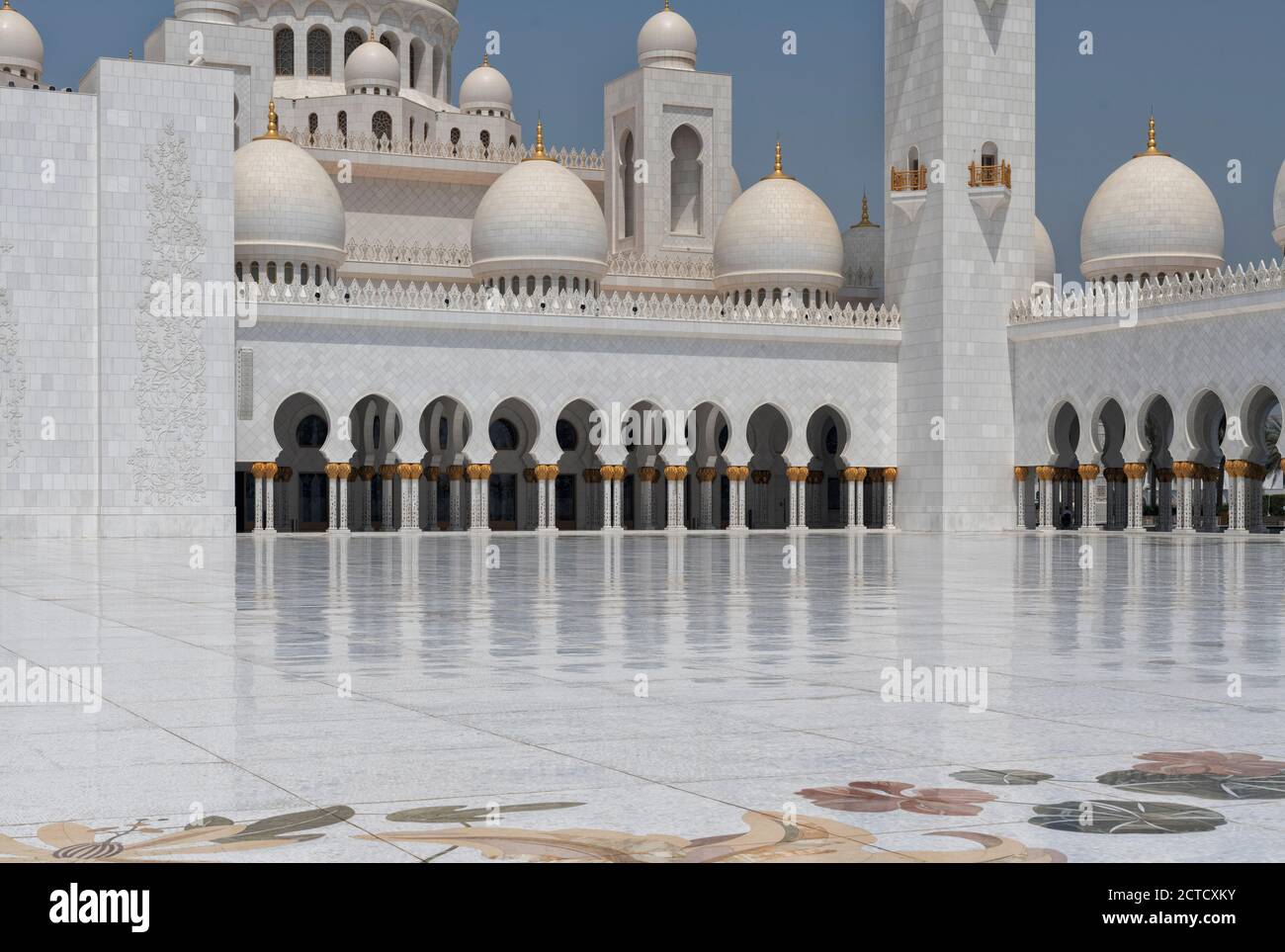 A day shot of the Sheikh Zayed Grand Mosque, Abu Dhabi inner courtyard ...