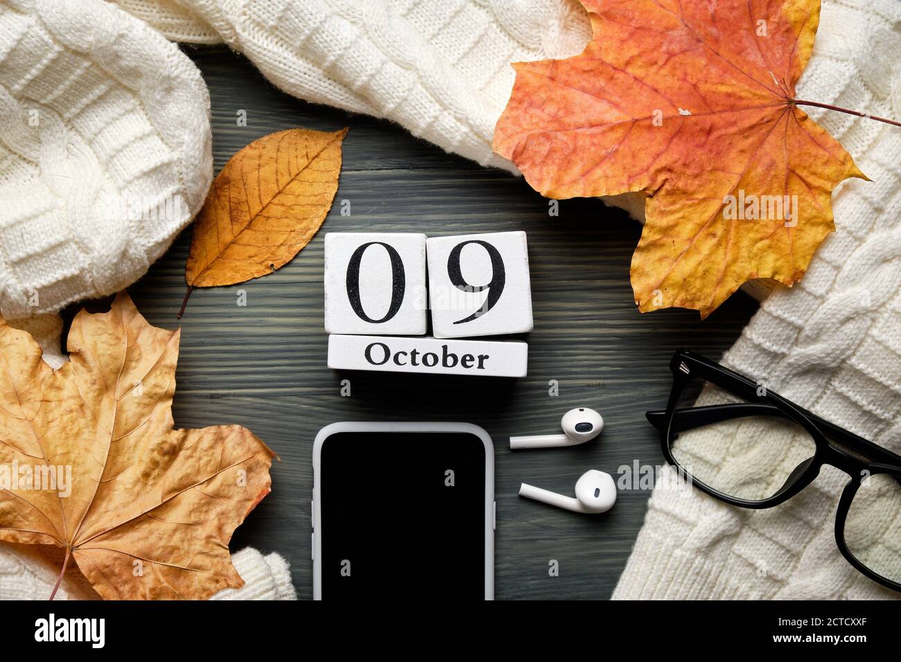 ninth day of autumn month calendar october Stock Photo - Alamy ninth day of autumn month calendar october Stock Photo - Alamy