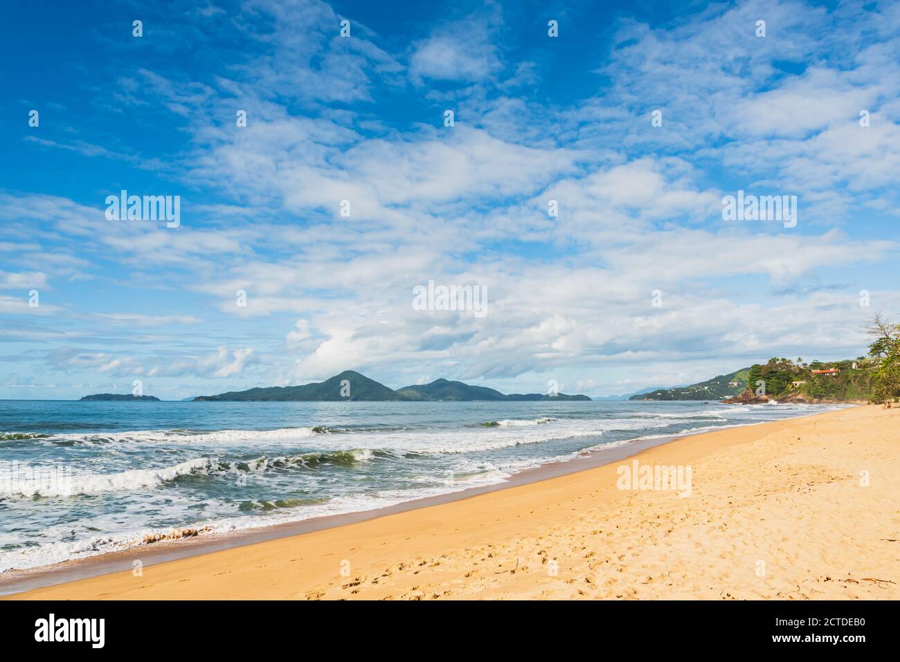 Desert beach hi-res stock photography and images - Alamy