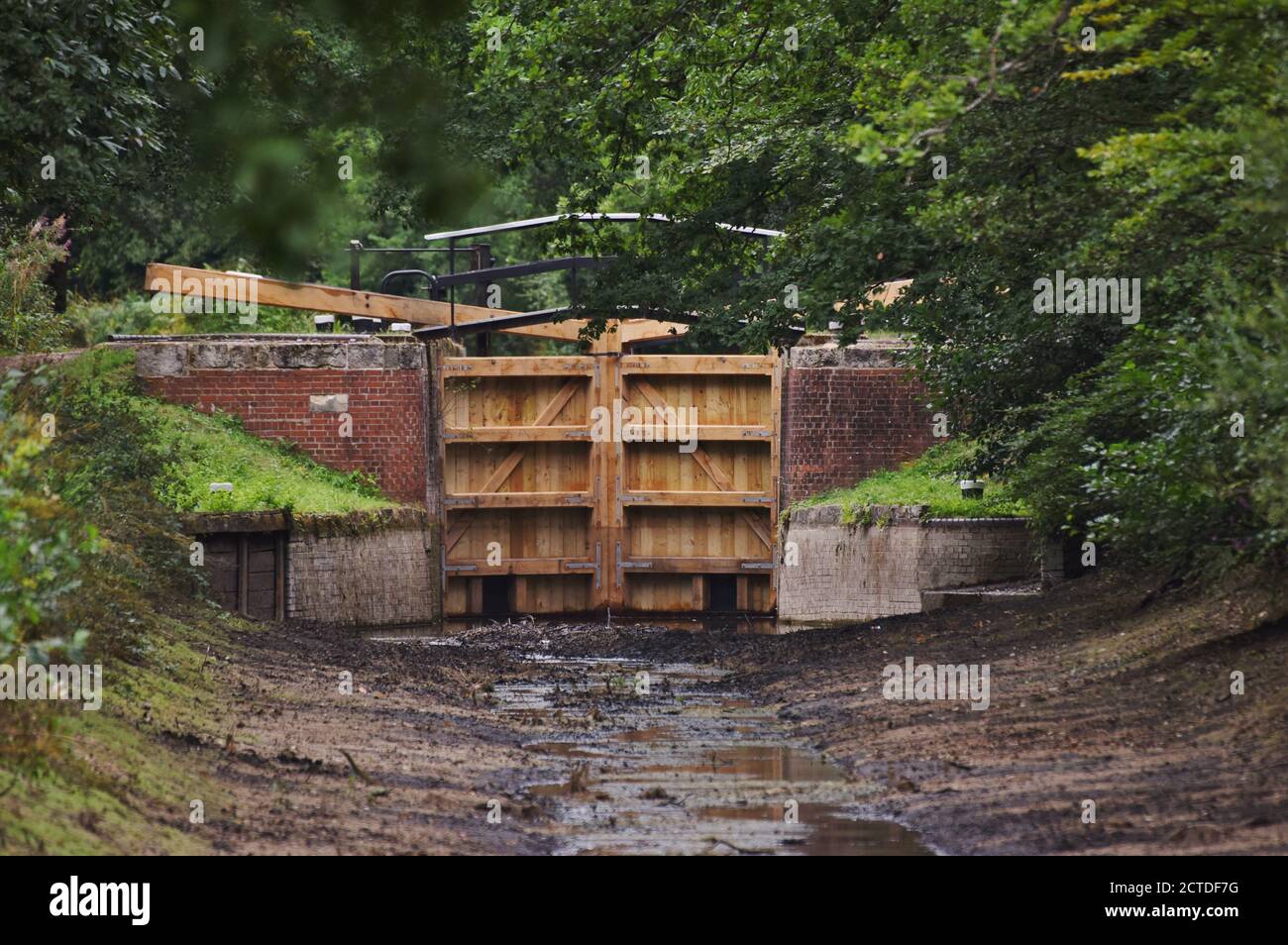 Empty canal hi-res stock photography and images - Alamy