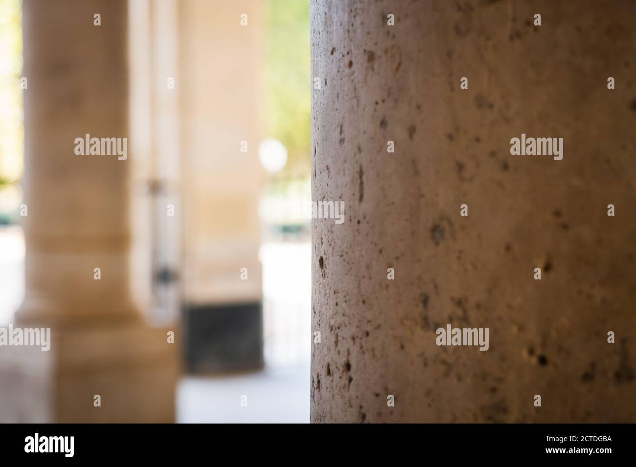 Antique pillar hi-res stock photography and images - Alamy