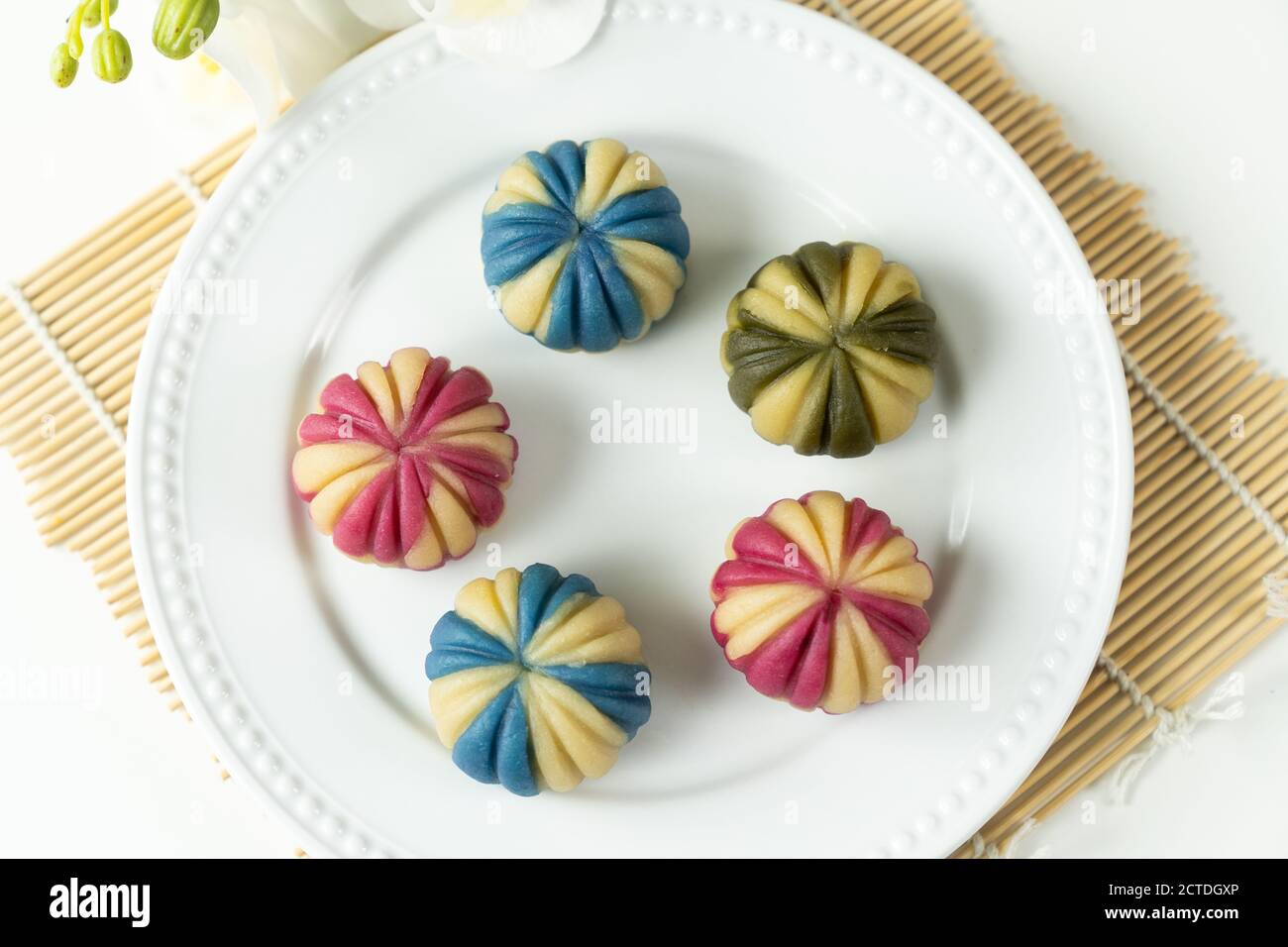 Japanese traditional confectionery cake wagashi Stock Photo - Alamy