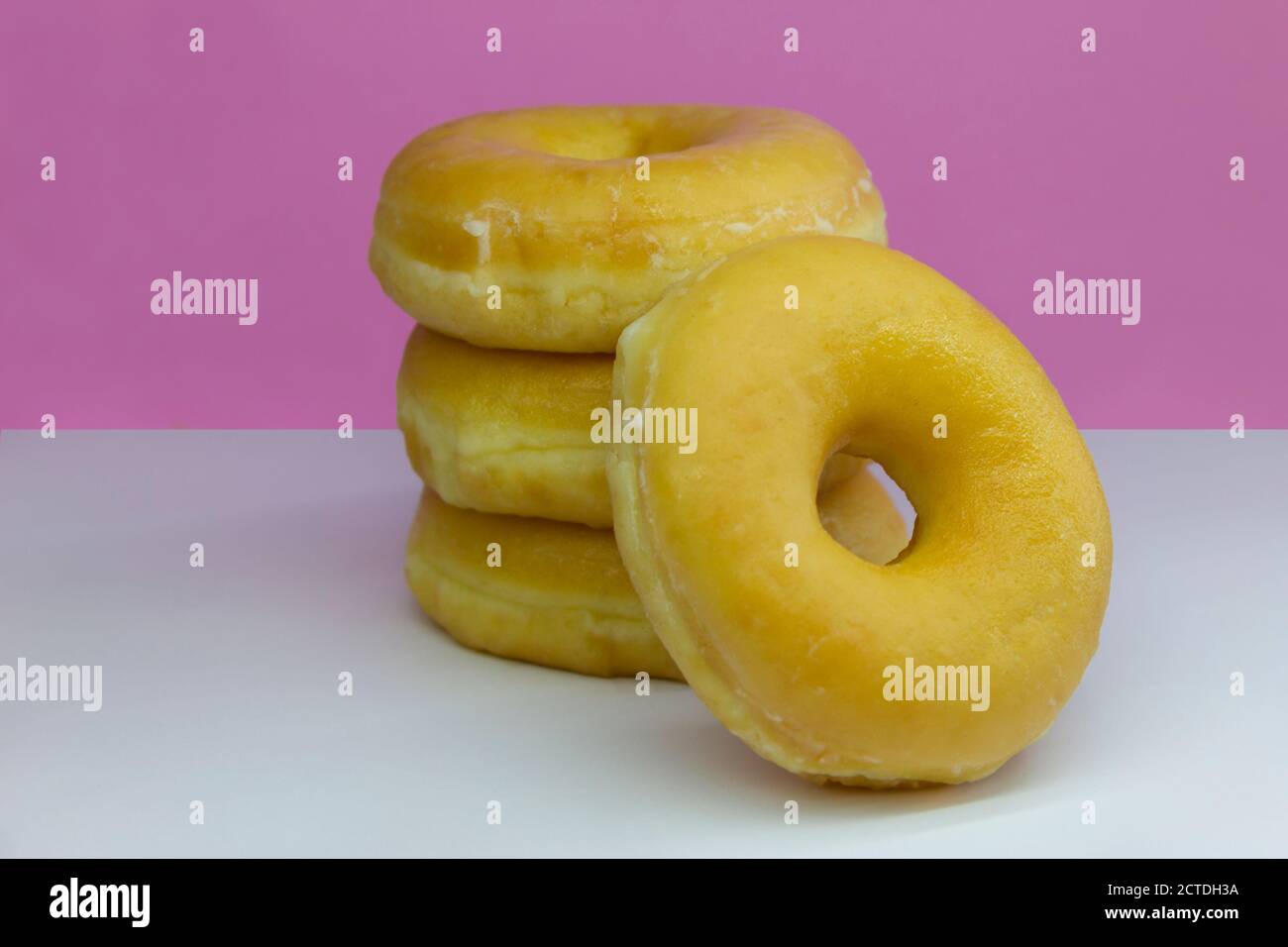 Donuts cream hi-res stock photography and images - Alamy