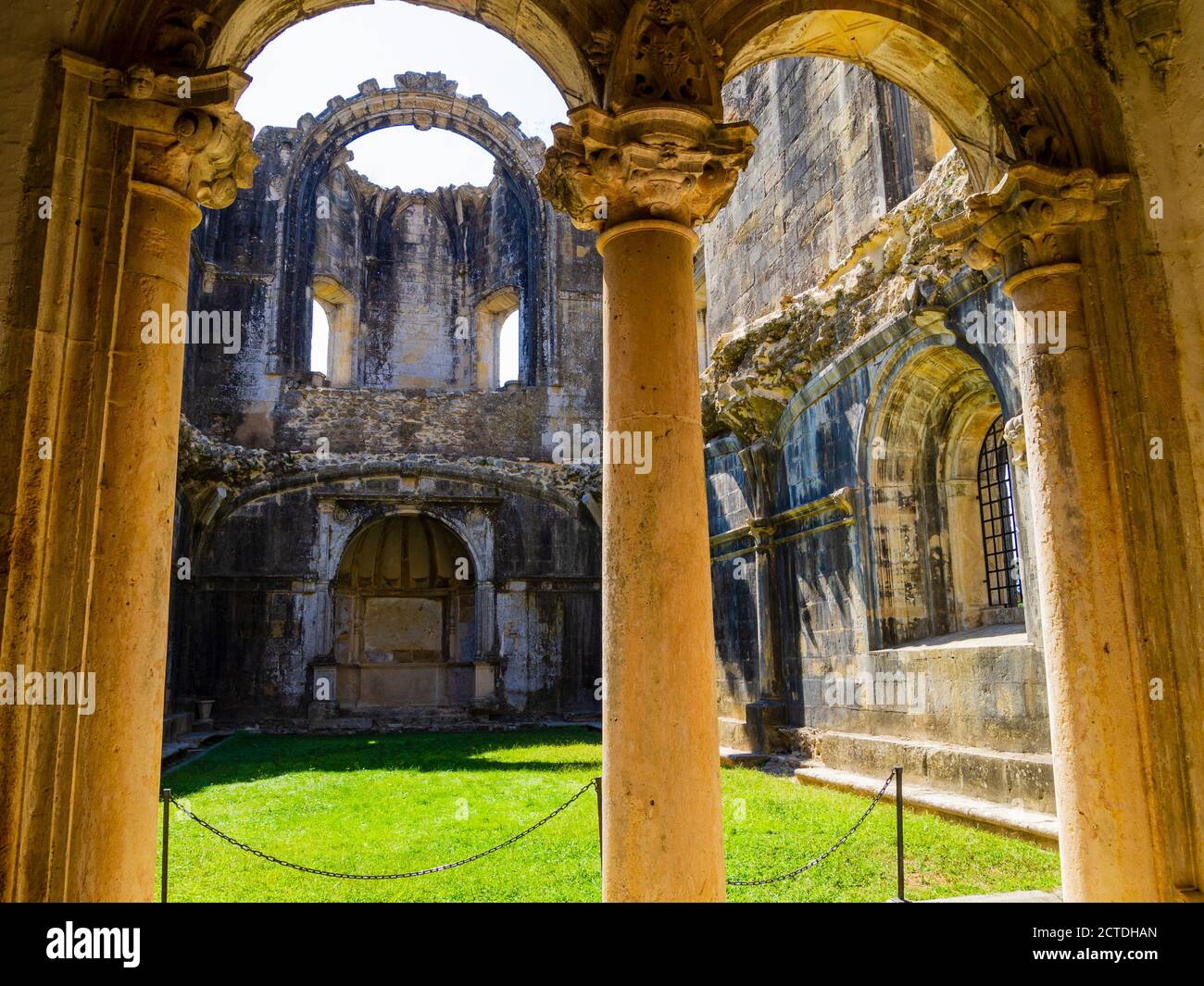 Order of the knights of the temple hi-res stock photography and images ...