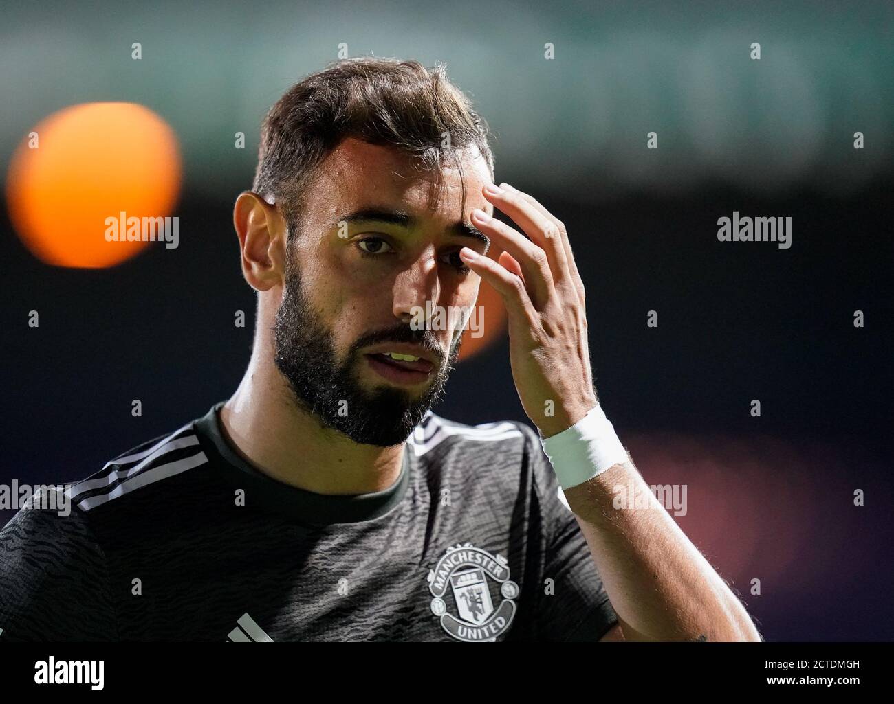 Bruno fernandes trophy hi-res stock photography and images - Alamy