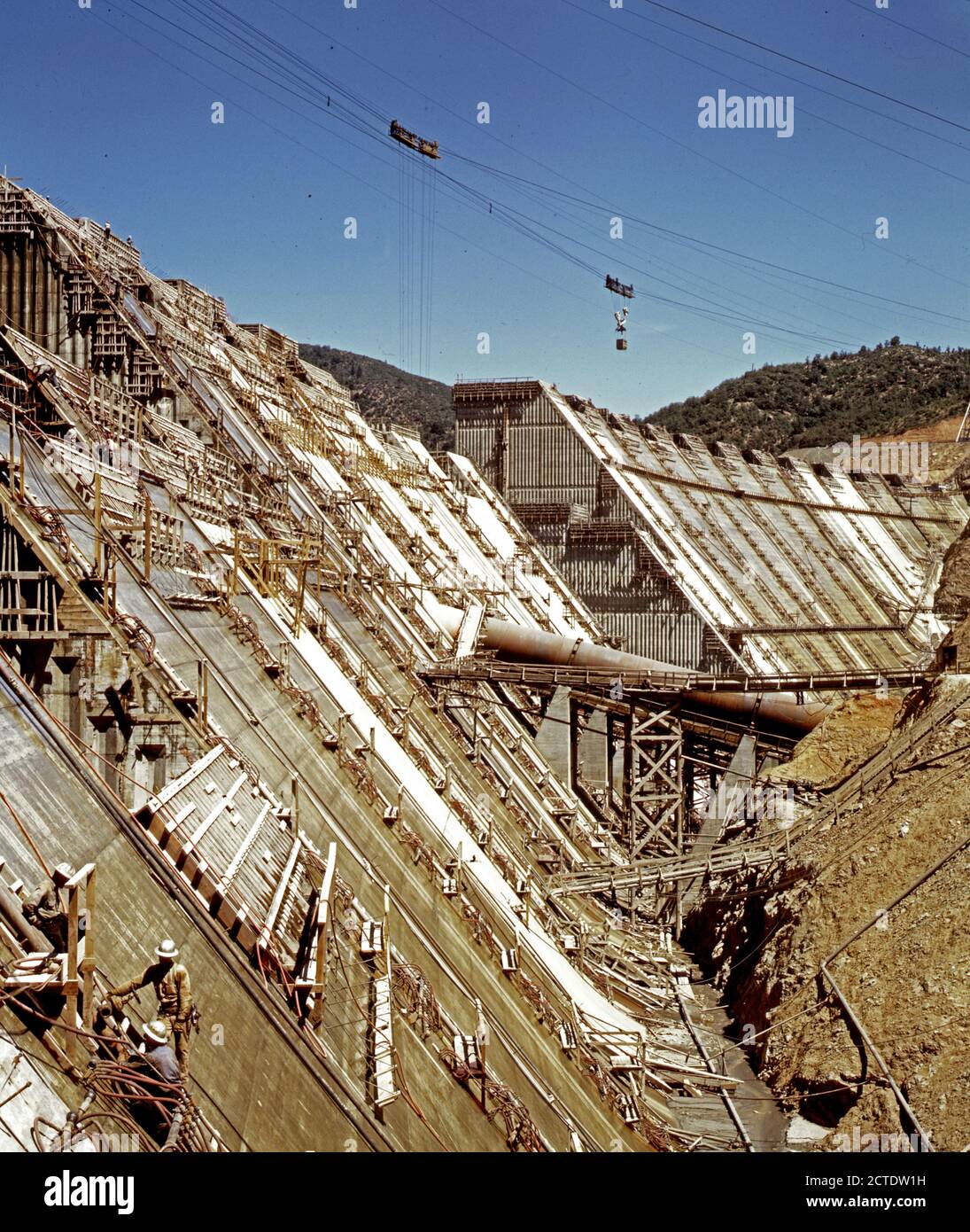 Shasta dam history hi-res stock photography and images - Alamy