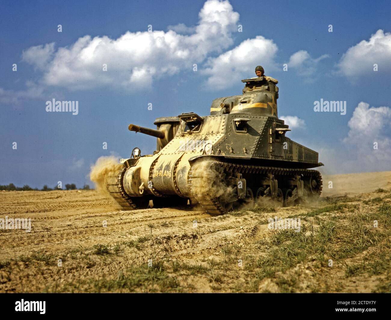 June 1942 m3 tanks action hi-res stock photography and images - Alamy