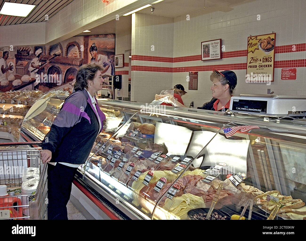 Deli section hi-res stock photography and images - Alamy