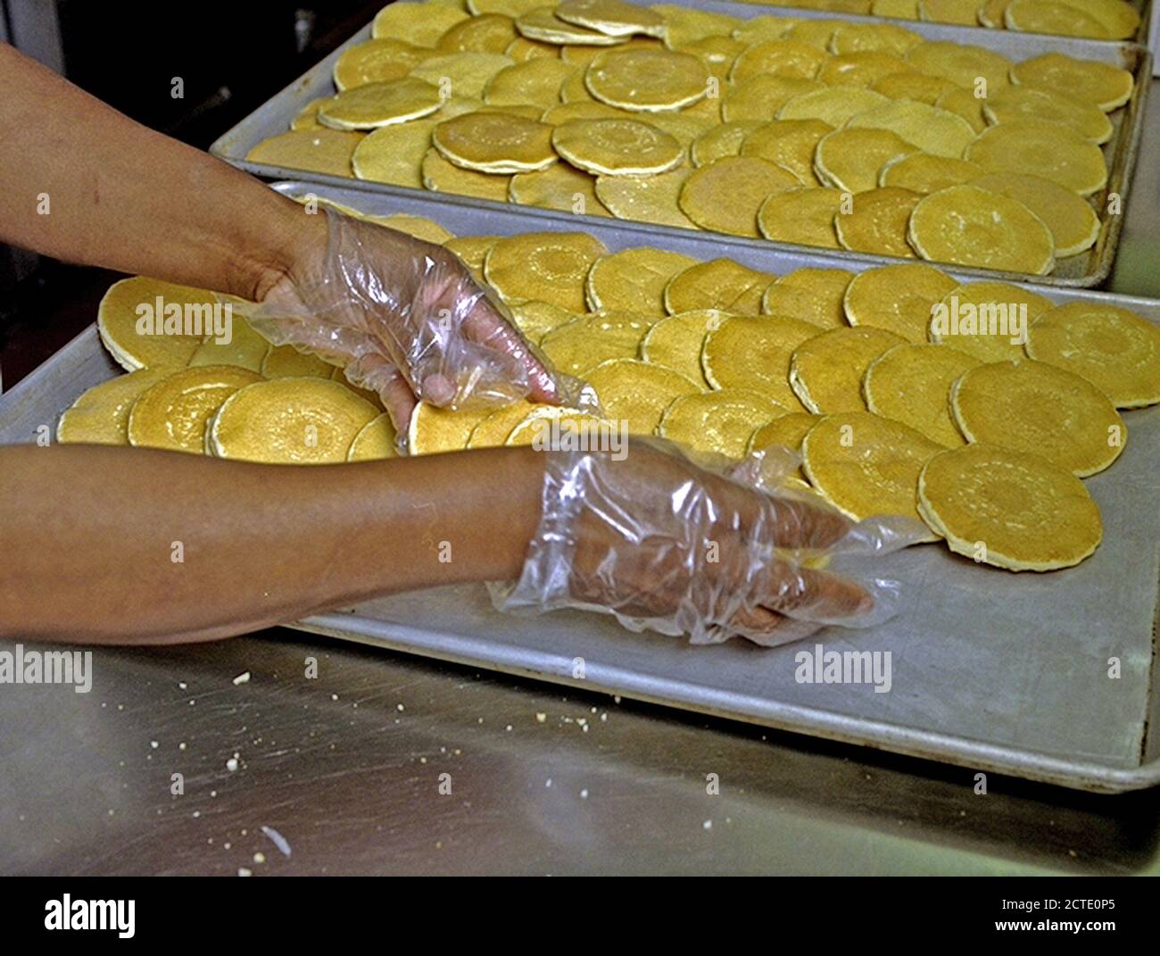 August 1999 - Food Service Personnel At Work Stock Photo - Alamy
