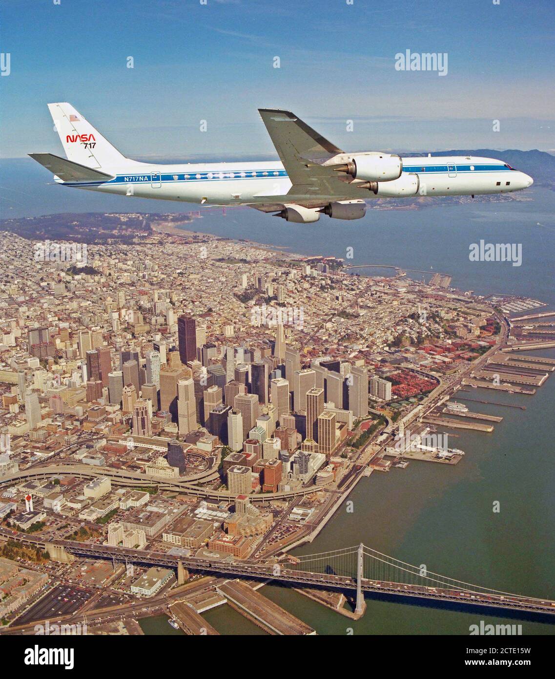 Nasa dc 8 hi-res stock photography and images - Alamy