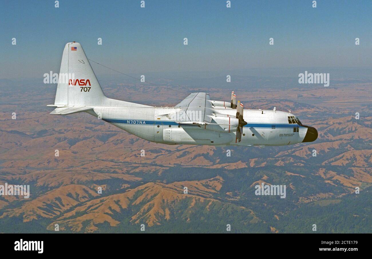 1991 - C-130 NASA-707 in flight Stock Photo - Alamy