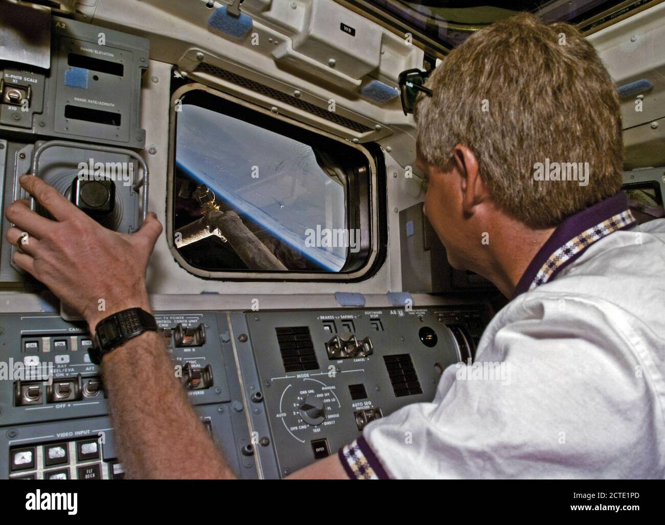 (12 Feb. 1997) --- Astronaut Steven A. Hawley, STS-82 mission ...