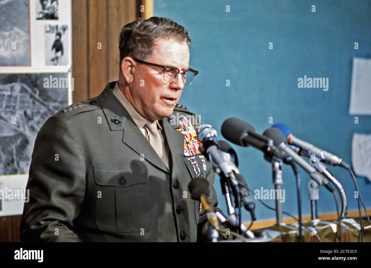 1975 - Commandant of the Marine Corps General Robert E. Cushman Jr ...