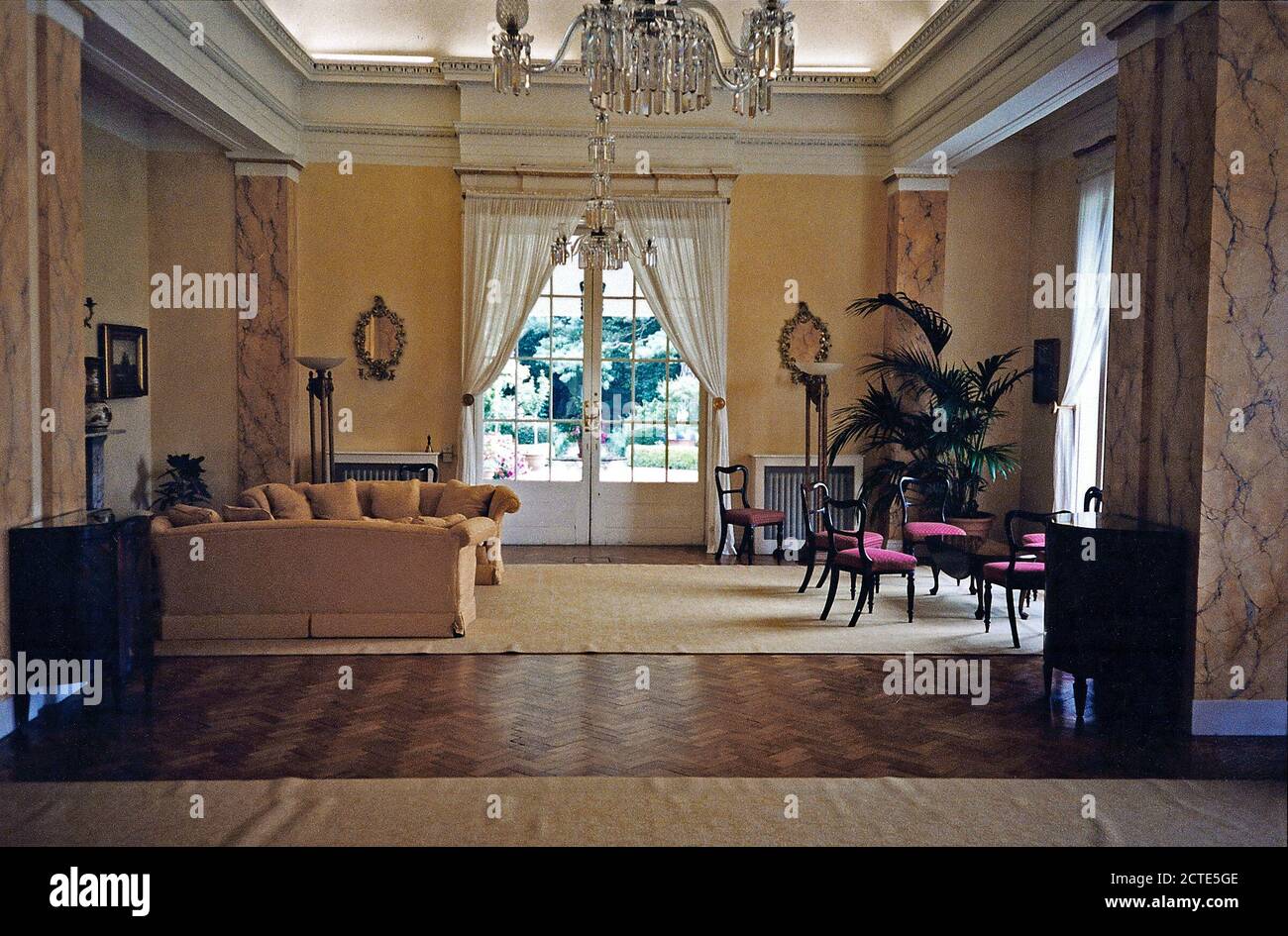 Dublin - Mid-Level Position Residence - 2000 Stock Photo - Alamy
