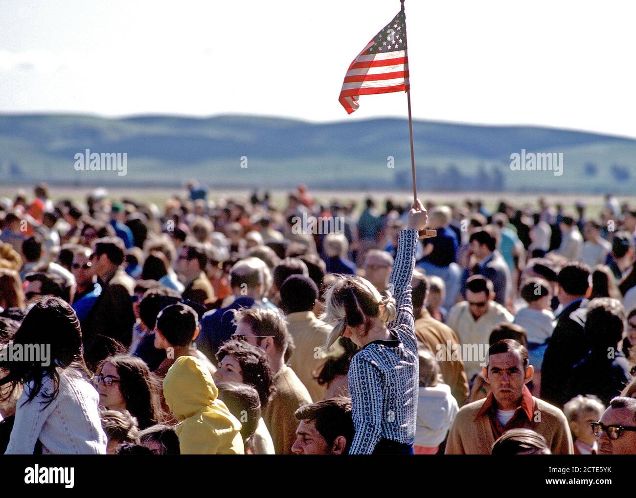 Pows returning home hi-res stock photography and images - Alamy