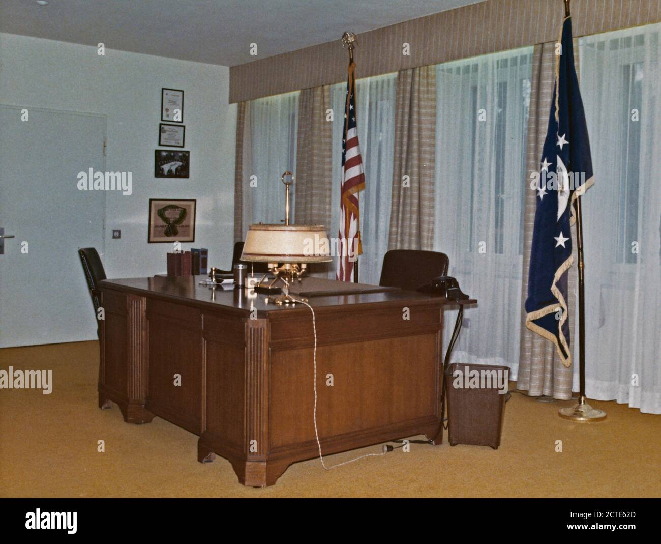 1970s empty office hi-res stock photography and images - Alamy