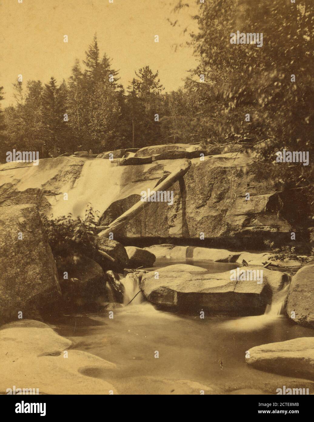 The notch of the white mountains hi-res stock photography and images ...