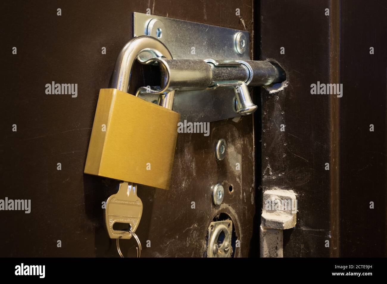 Heavy padlock hi-res stock photography and images - Alamy