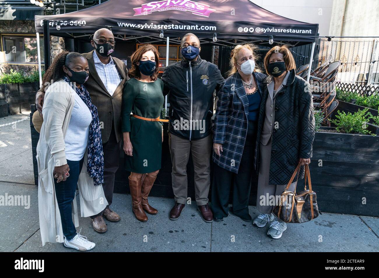 Kenneth gale hi-res stock photography and images - Alamy