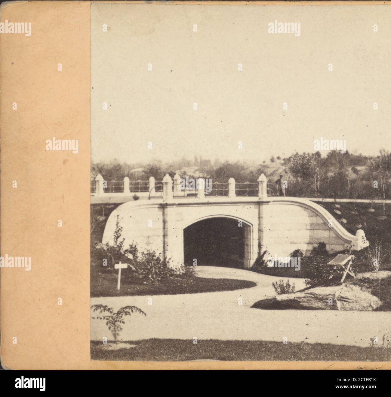 Footpath w hi-res stock photography and images - Alamy