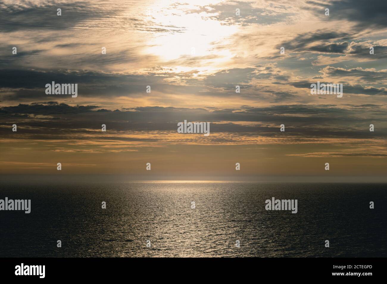Beach sunset romantic hi-res stock photography and images - Alamy