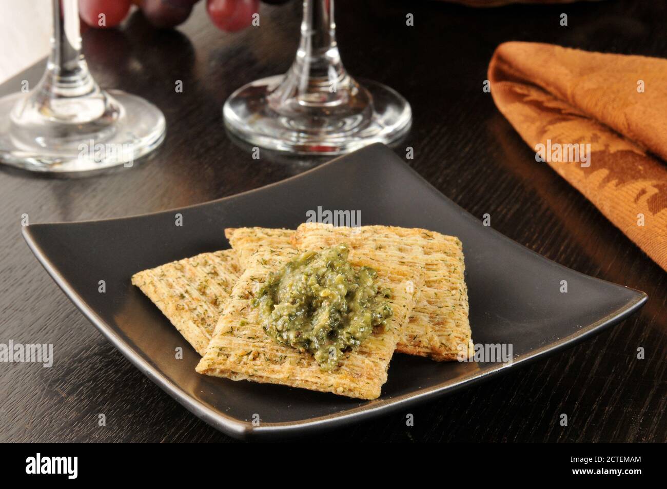 Shredded basil hi-res stock photography and images - Alamy