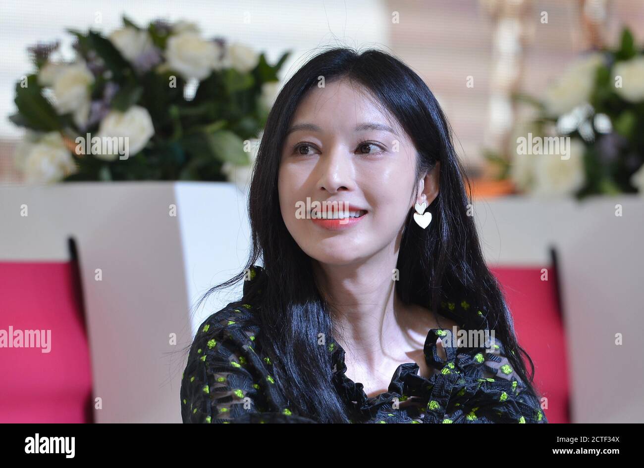 Chinese model and actress Zhang Li shows off her elegance and beauty by ...