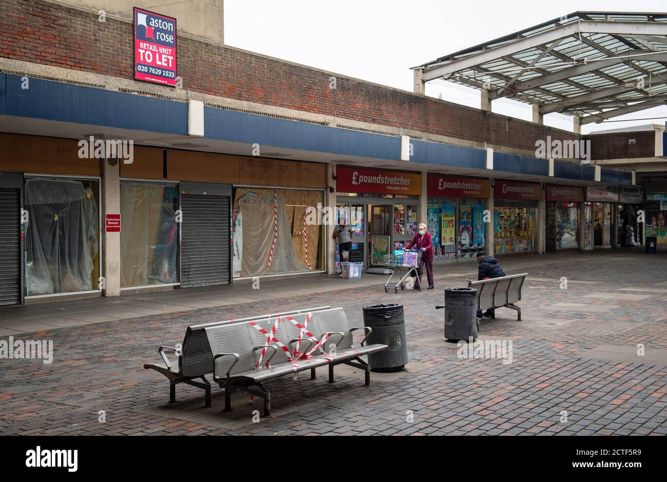 Catford centre hi-res stock photography and images - Alamy