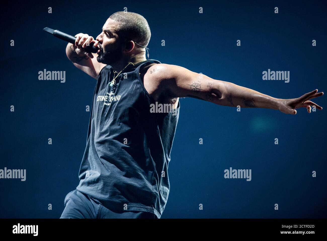 Drake rapper hi-res stock photography and images - Alamy